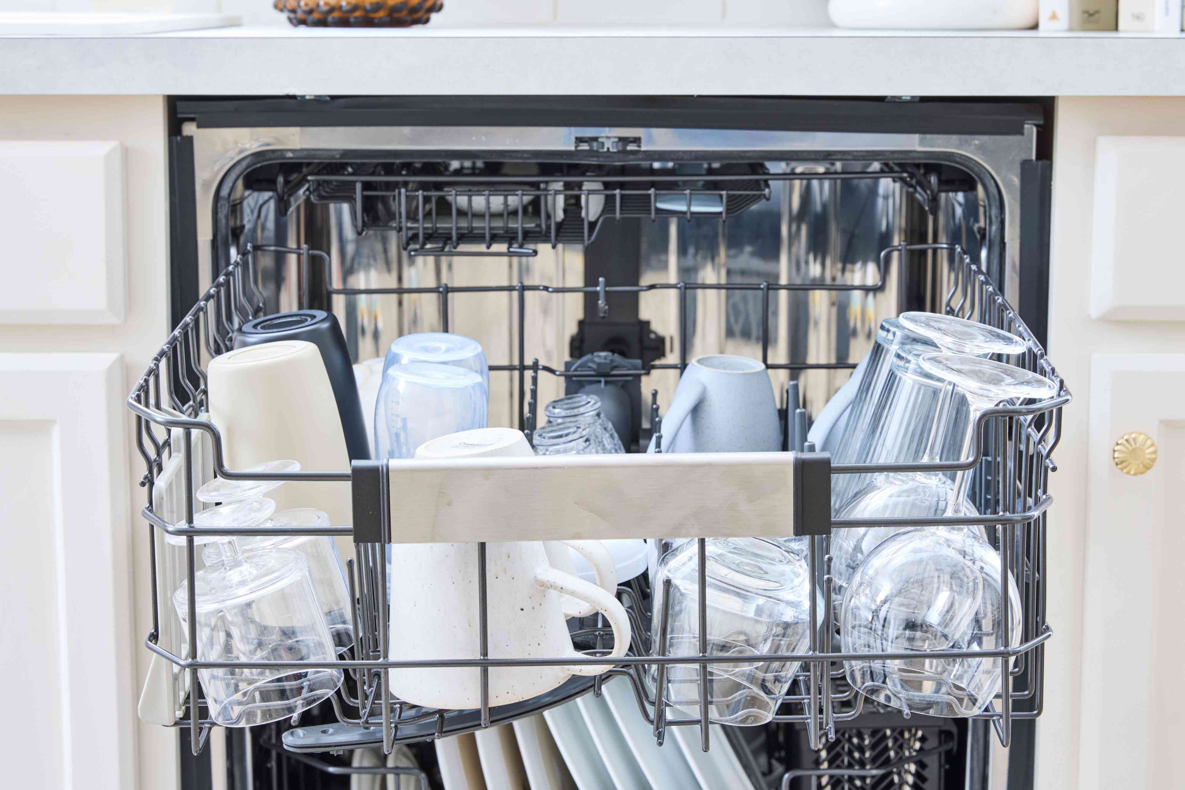 5 Things You Should Only Put on the Top Rack of Your Dishwasher