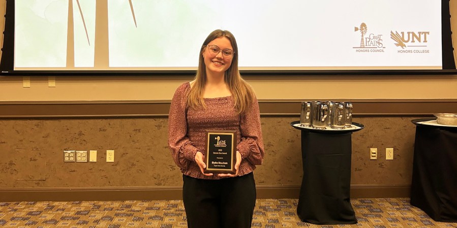 ASU Honors student wins regional research award