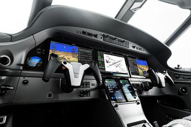Pilatus PC-12 Becomes First Aircraft Certified for Garmin G3000
