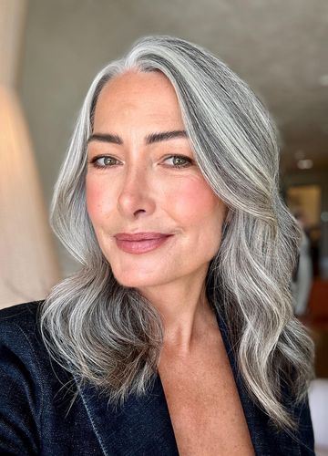Perfekt für graue Haare: Die 4 stilvollsten Frisuren-Trends für den ...