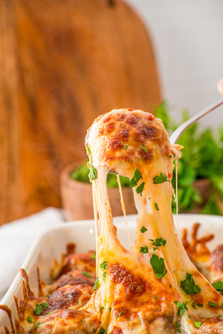 Cheesy Oven-Baked Meatballs Recipe