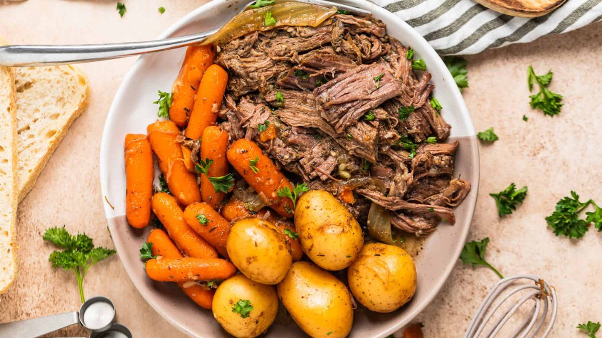 27 Easy Crockpot Recipes That Prove Comfort Food Can Be Effortless