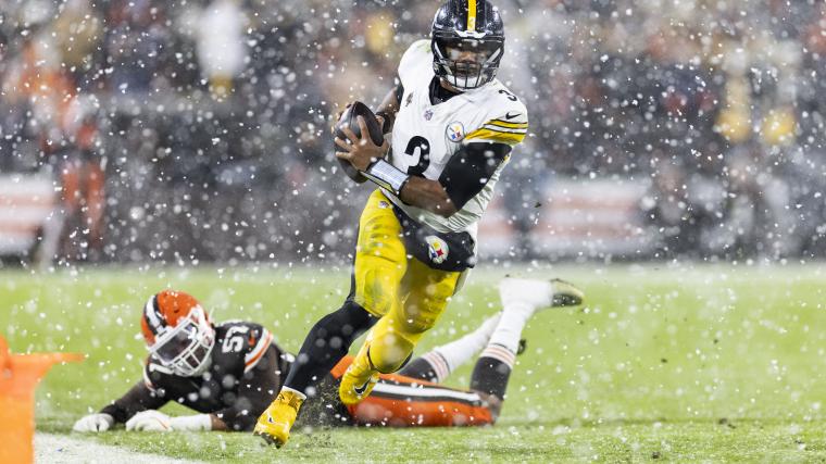 Browns' plan is to sign Russell Wilson, pursue Joe Flacco or Carson ...