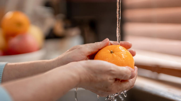 Should You Wash Oranges Before You Eat Them?