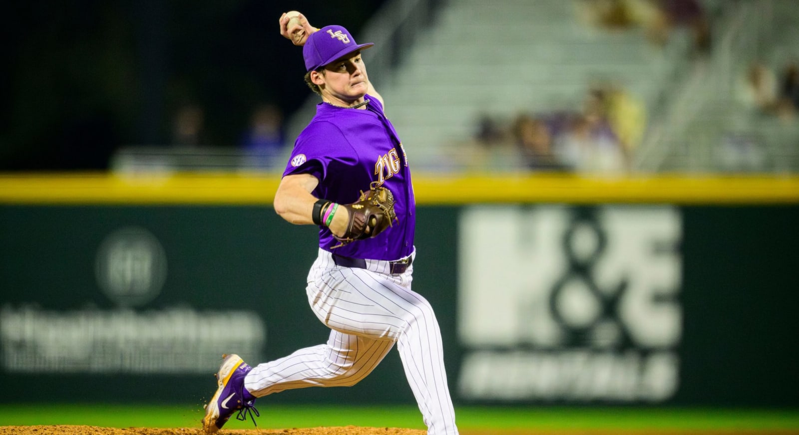 “Mission accomplished. We pack up and move on.” LSU sweeps Missouri ...