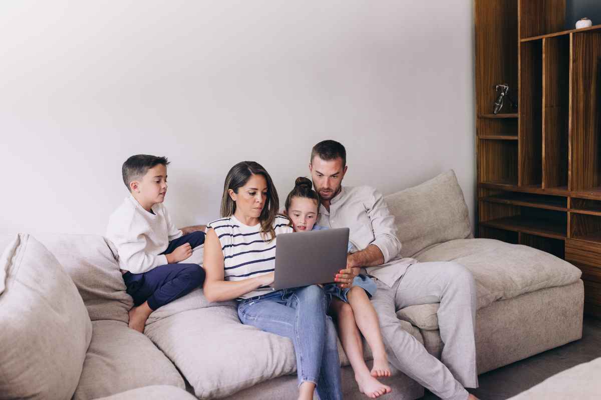 Traveling With Kids? 10 Must-Know Tips for Parents