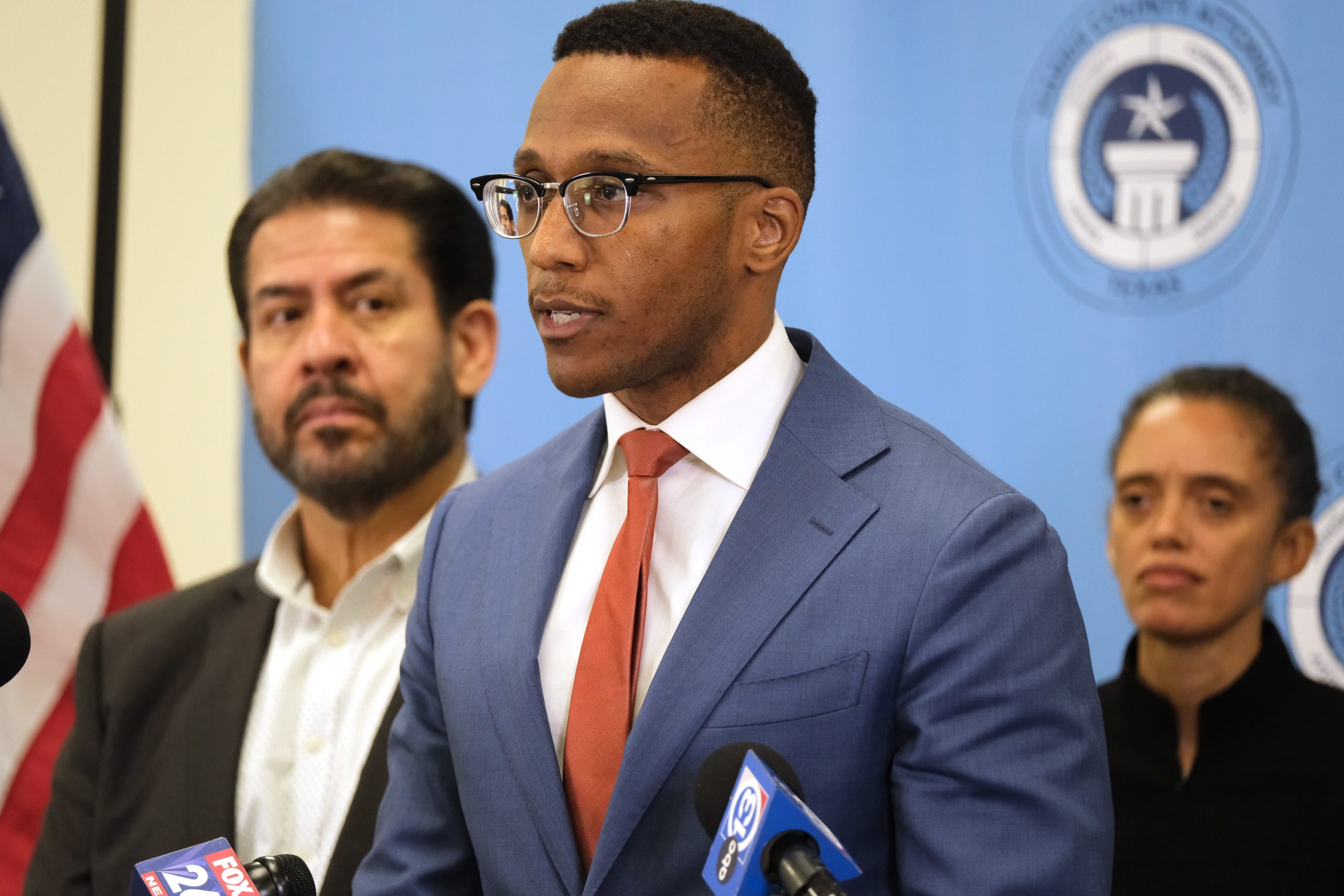 Menefee resigns Harris County Attorney post to run for late Sylvester ...