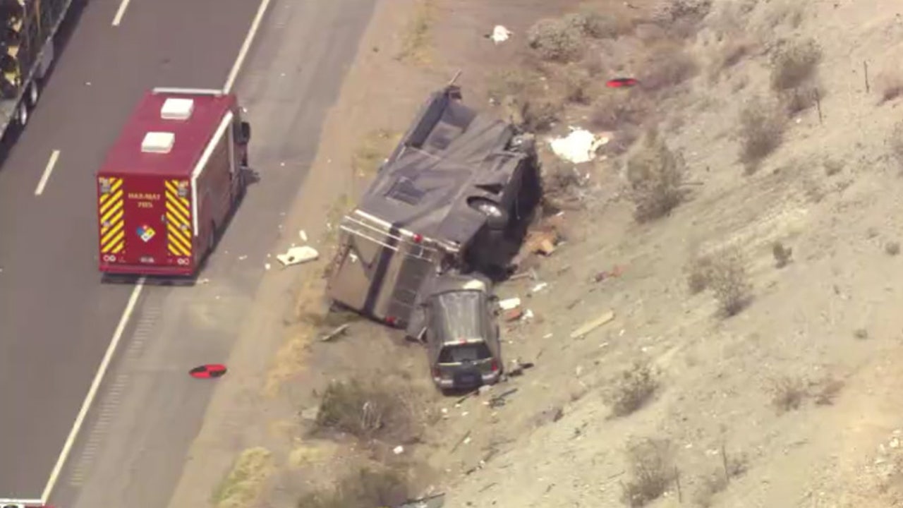 1 dead, 2 hurt in RV crash near Buckeye
