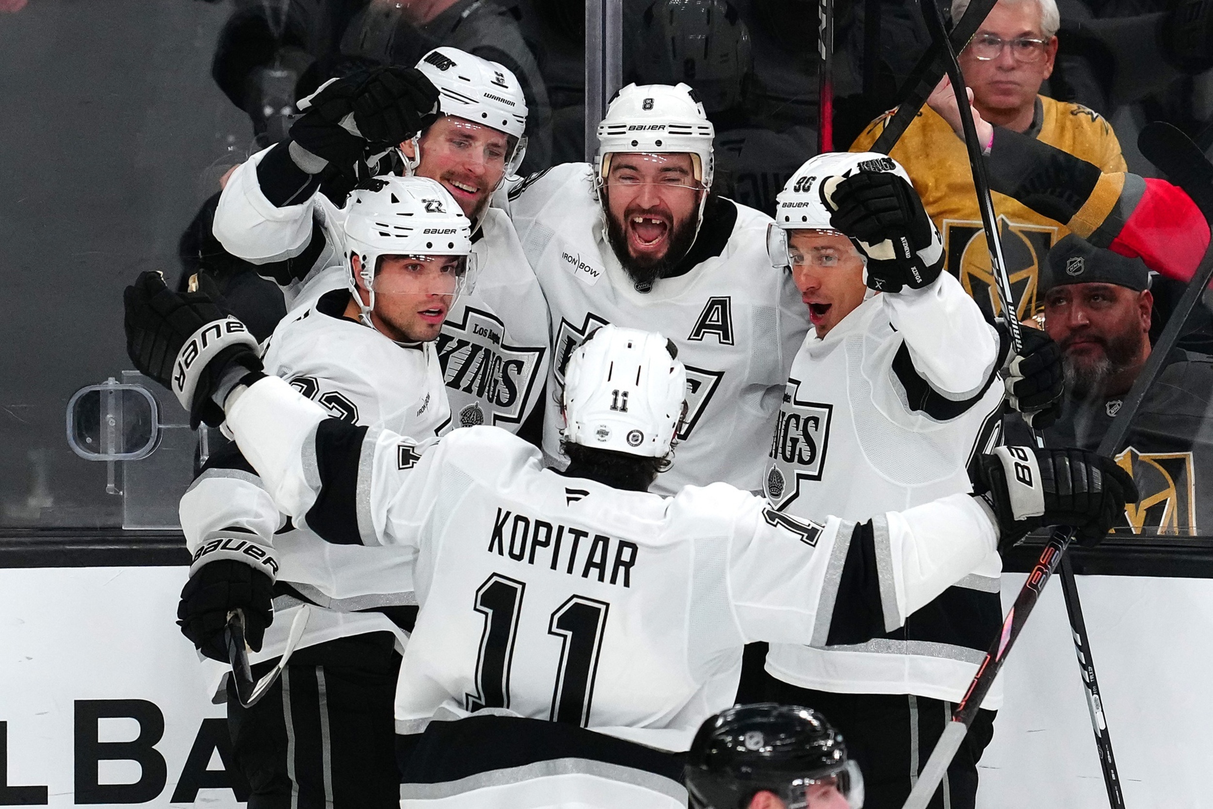 Playoff Race: Kings gaining ground with five-game winning streak
