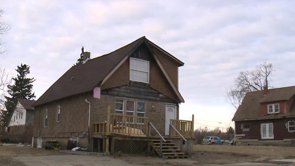 Two bodies found in Detroit home identified as police search for answers