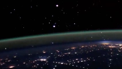 SpaceX Starlink Satellites Swarm Like ‘Cosmic Fireflies’ In Time-Lapse ...