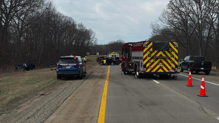Evening commute traffic delayed amid crash on US-131 northbound lanes