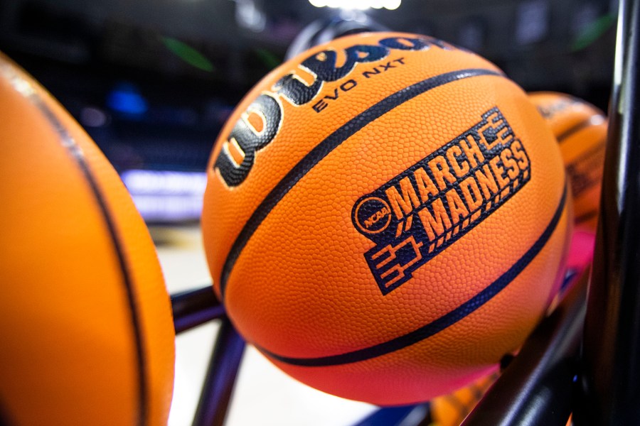 How to avoid being scammed buying tickets to the March Madness games