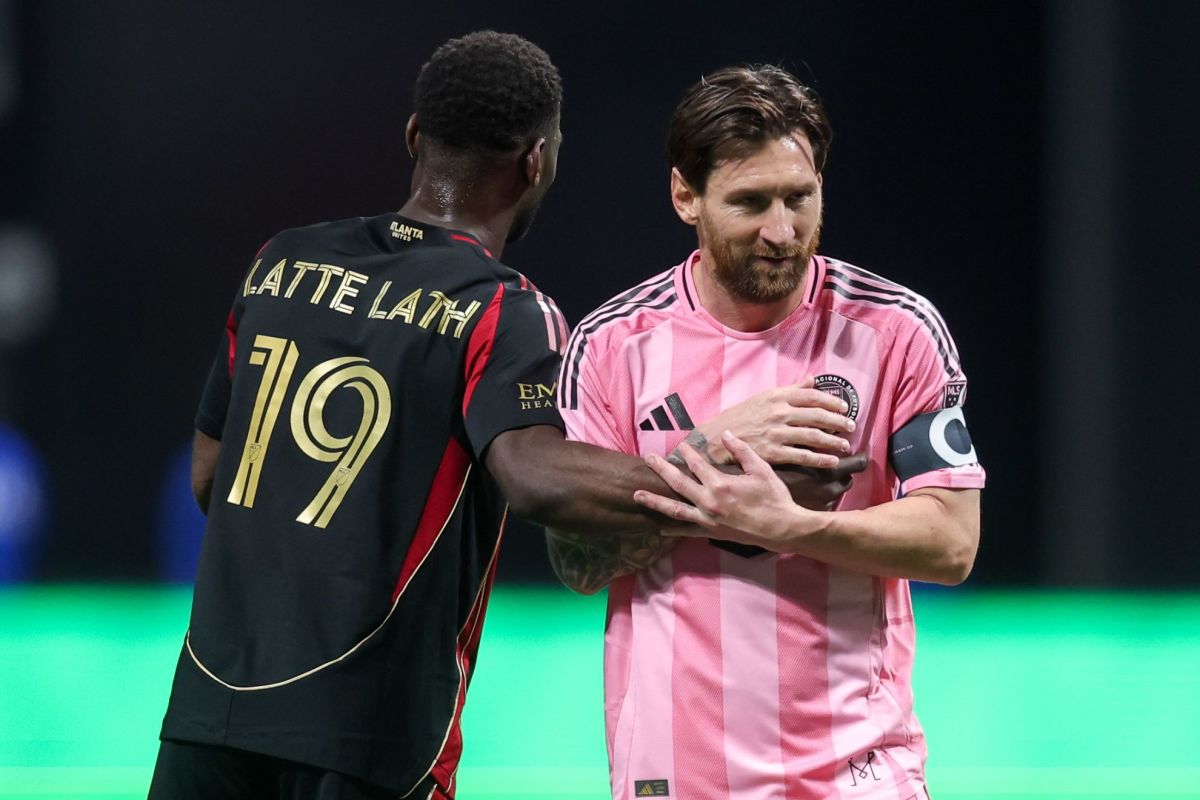 Postgame Handshake Between Lionel Messi, Miguel Almiron is Going Viral