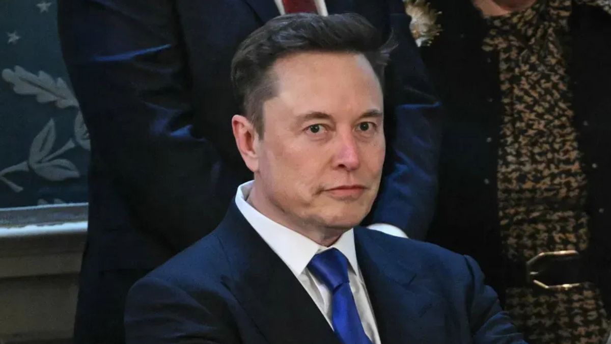 Yes, Musk repost misleadingly claimed 'Stalin, Mao and Hitler didn't ...