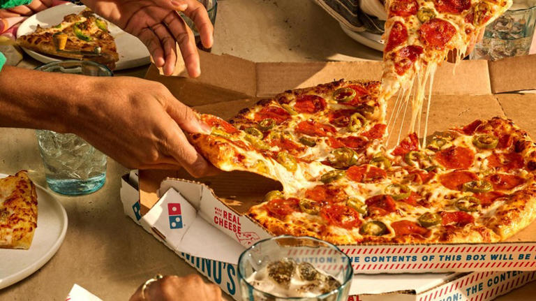 This Pizza Chain Is Offering A 50% Discount On Basically Its Entire Menu