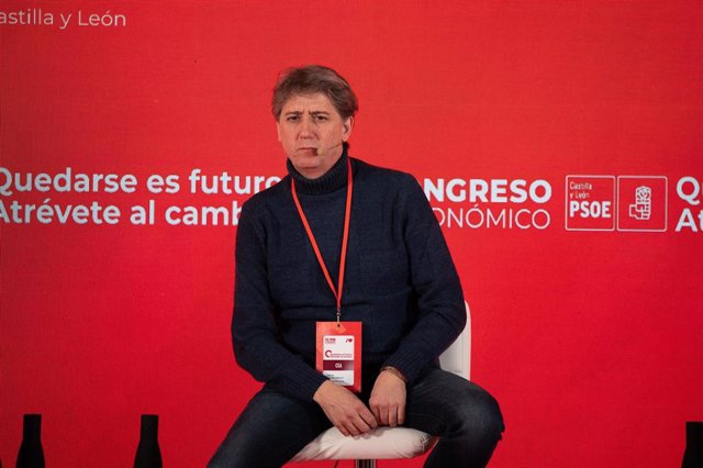 Martínez critica el "enredo" generado en las Cortes en lugar de ...