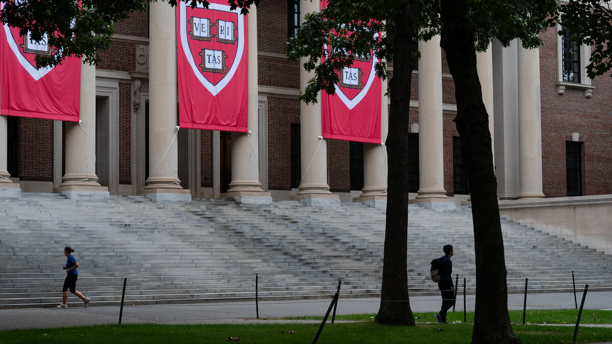 Harvard Will Offer Free Tuition for Families Earning $200,000 or Less a ...