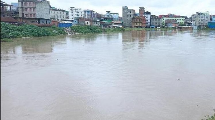 Manipur: Senapati admin cracks down on river pollution, bans waste ...