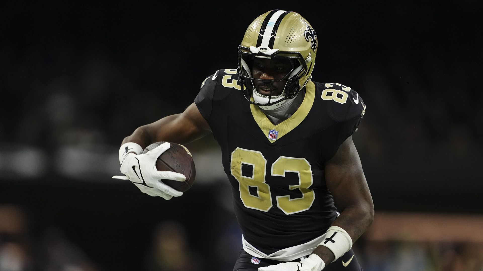 Seahawks pursued tight end Juwan Johnson before Saints re-signed him