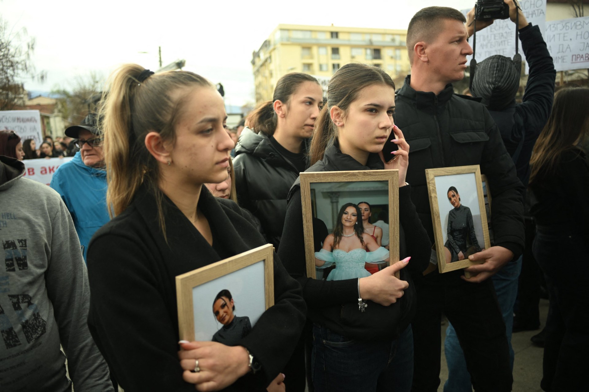 Nightclub where 59 people died 'had locked emergency exit and no fire ...