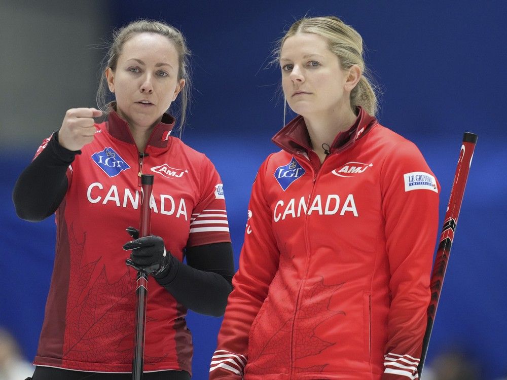 Homan, Canada getting comfy, flashing smiles at curling worlds
