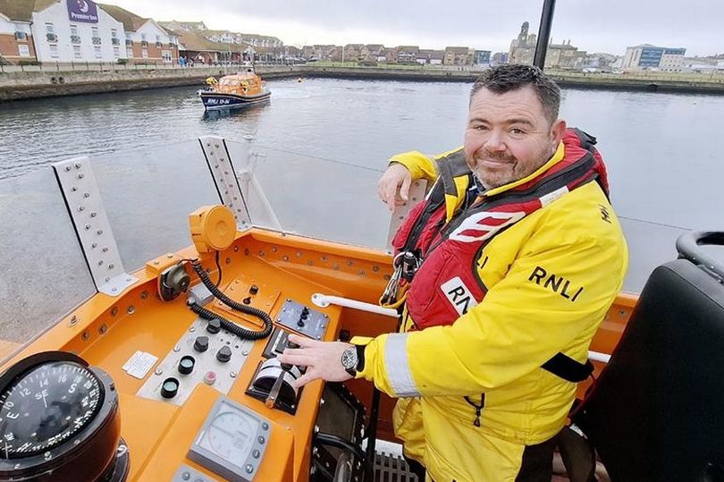 Hartlepool RNLI volunteer retires after 40 years