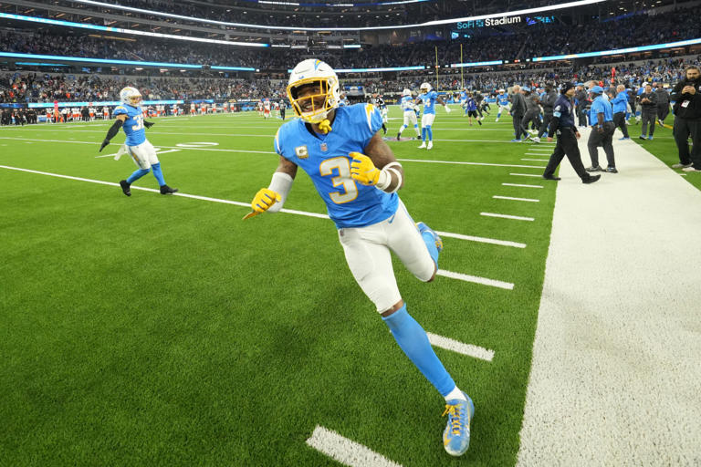 Chargers Safety Derwin James Receives Hefty Punishment From NFL