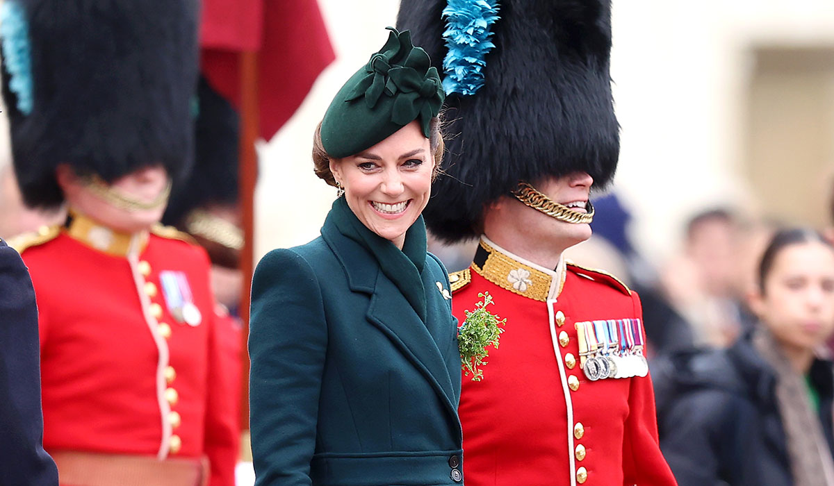 Pint for a Princess! Kate Middleton pays the bar tab for the Irish ...