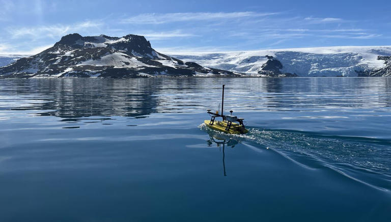 UNB scientist checks in from first all-Canadian Antarctic mission