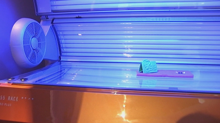 Iowa House bill restricts tanning bed use for minors
