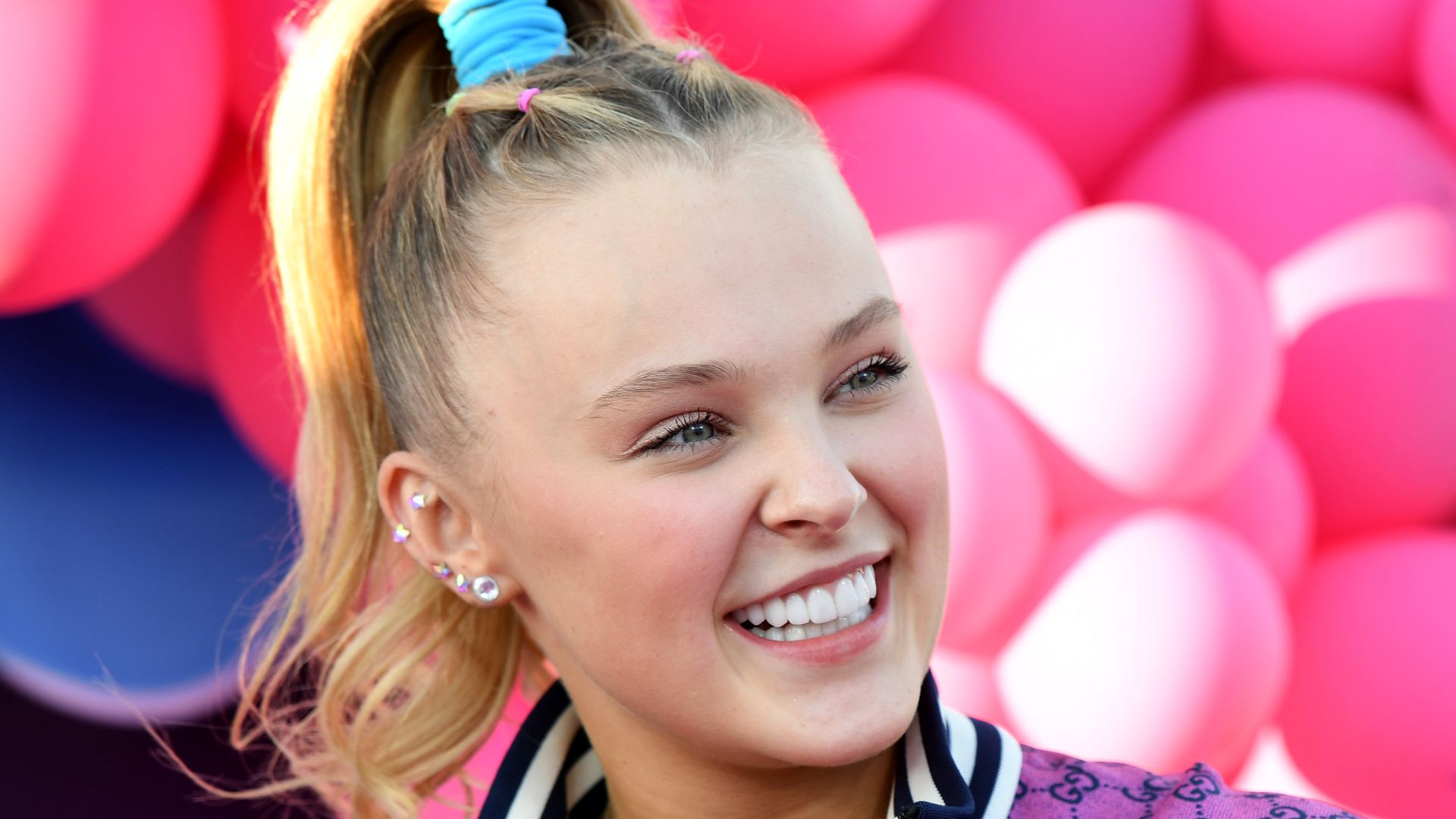JoJo Siwa looks completely unrecognizable in major transformation at ...