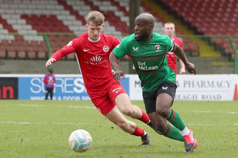 What time and channel is Glentoran vs Larne tonight? TV and live stream ...