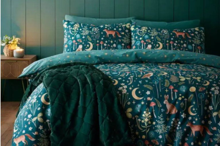 Dunelm's £20 bedding set shoppers say is 'beautiful' and 'doesn't need ...