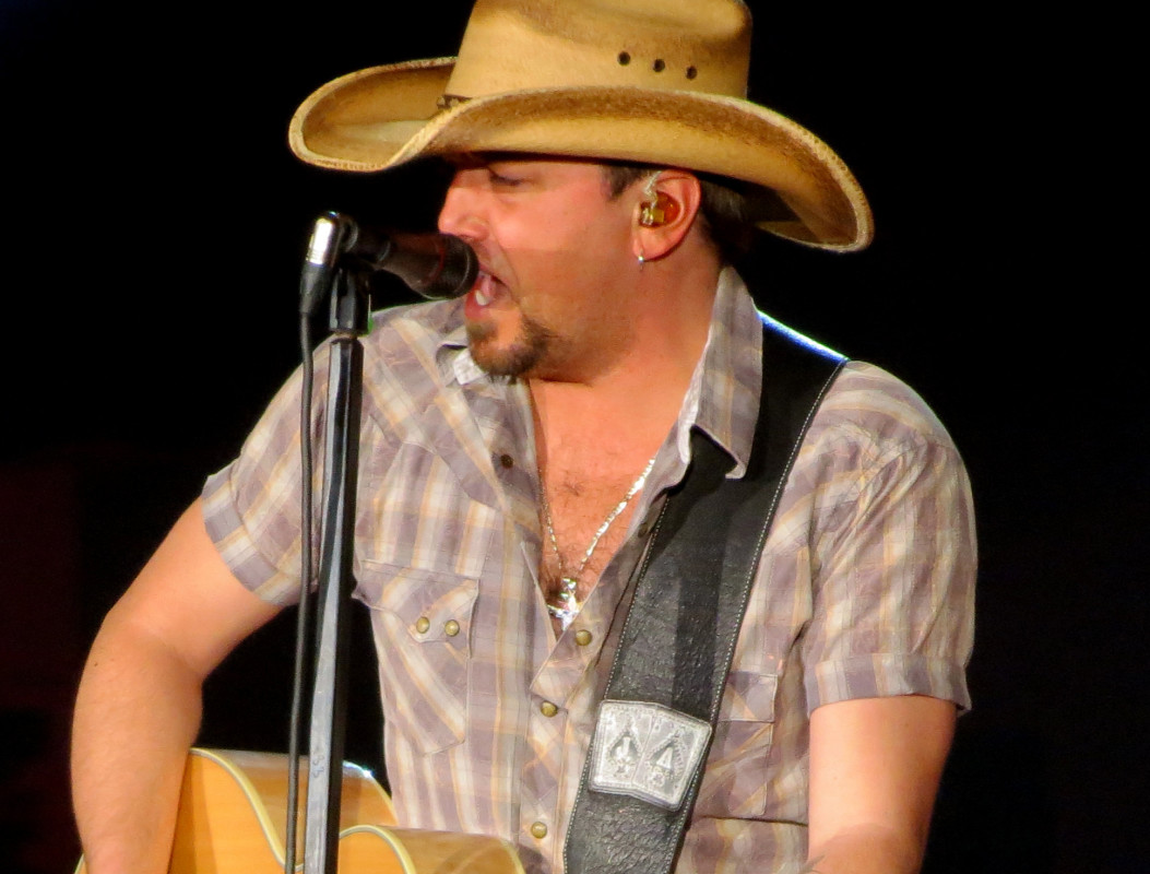 Jason Aldean to bring 'Full Throttle Tour' to Twin Cities