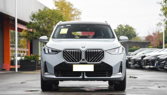 轴距加长救不了！宝马X3L降价8万卖不动，车主：豪华感被GLC碾压