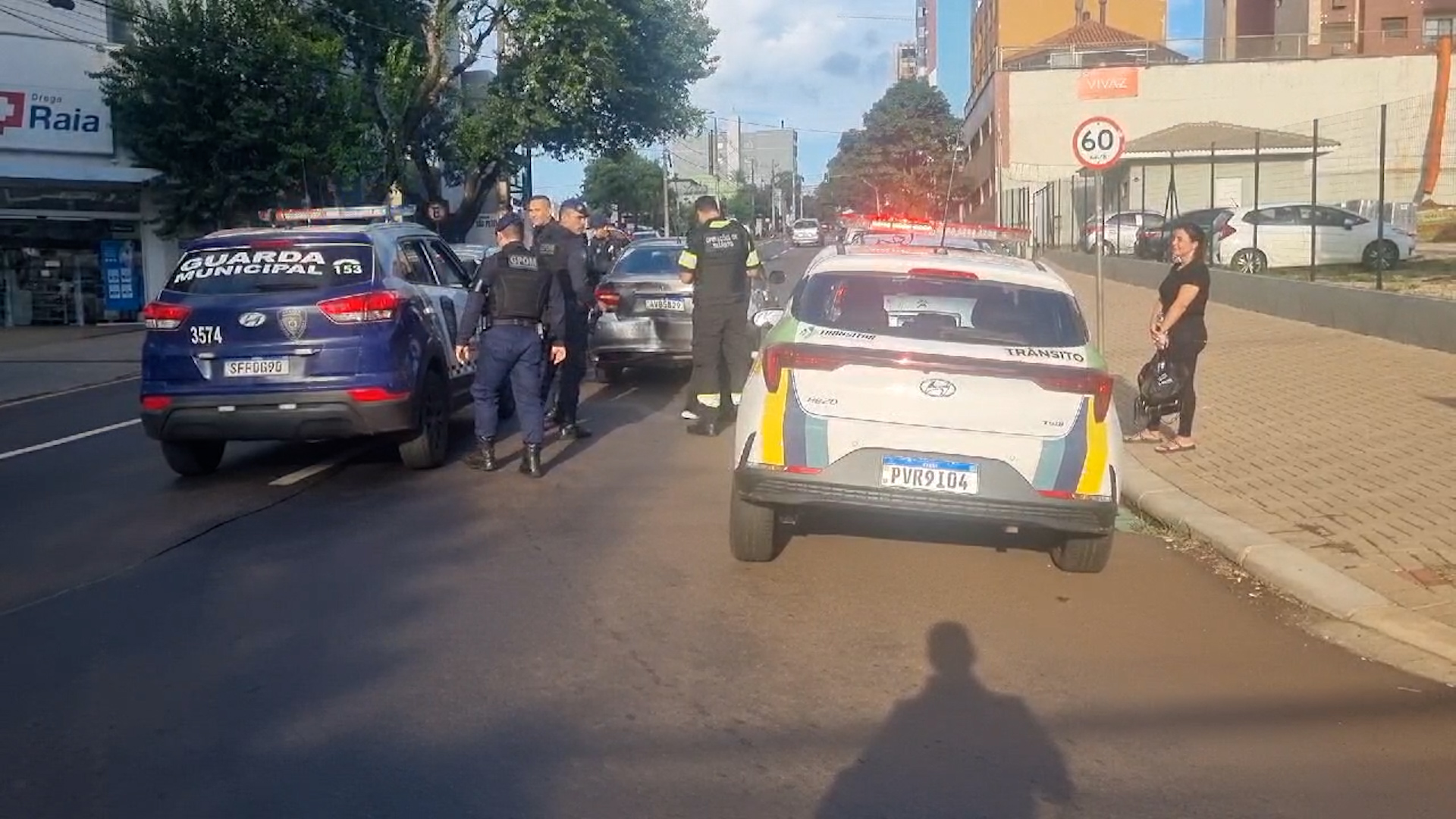 Condutor embriagado se envolve em acidente de trânsito na Rua Recife