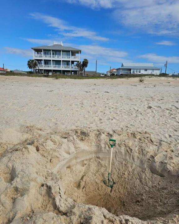 Beach holes could pose danger to Florida spring breakers