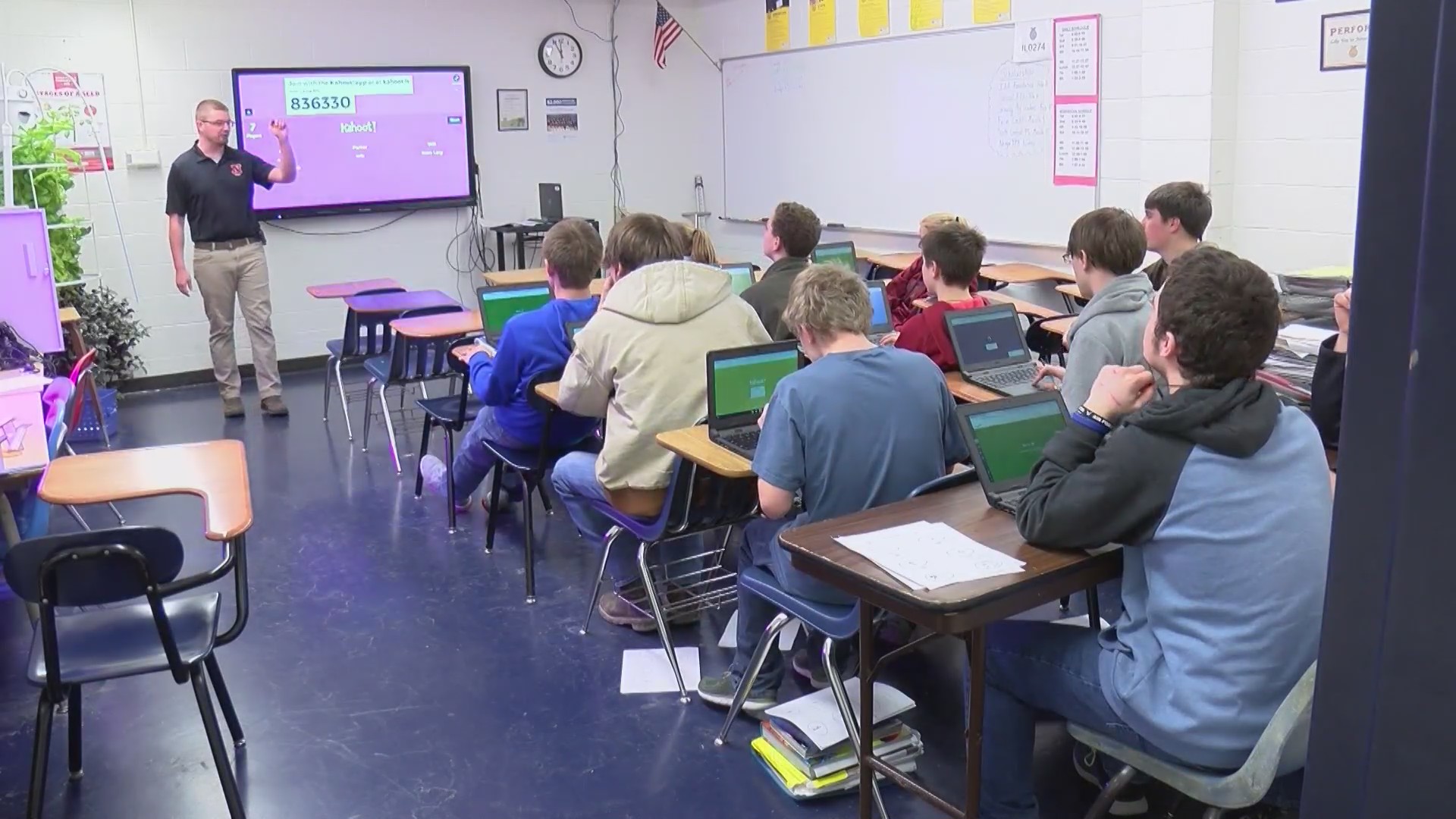 ISBE celebrates success of teacher recruitment marketing campaign