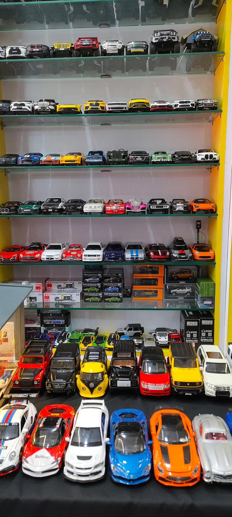 Kochi petrolhead’s ‘car deal’ with minister Ganesh Kumar