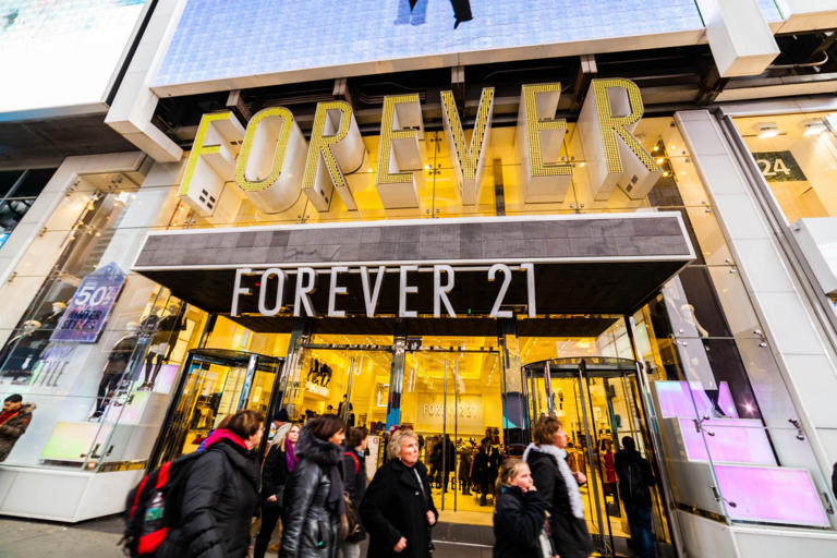 Forever 21 announces major liquidation sale after going bankrupt with ...