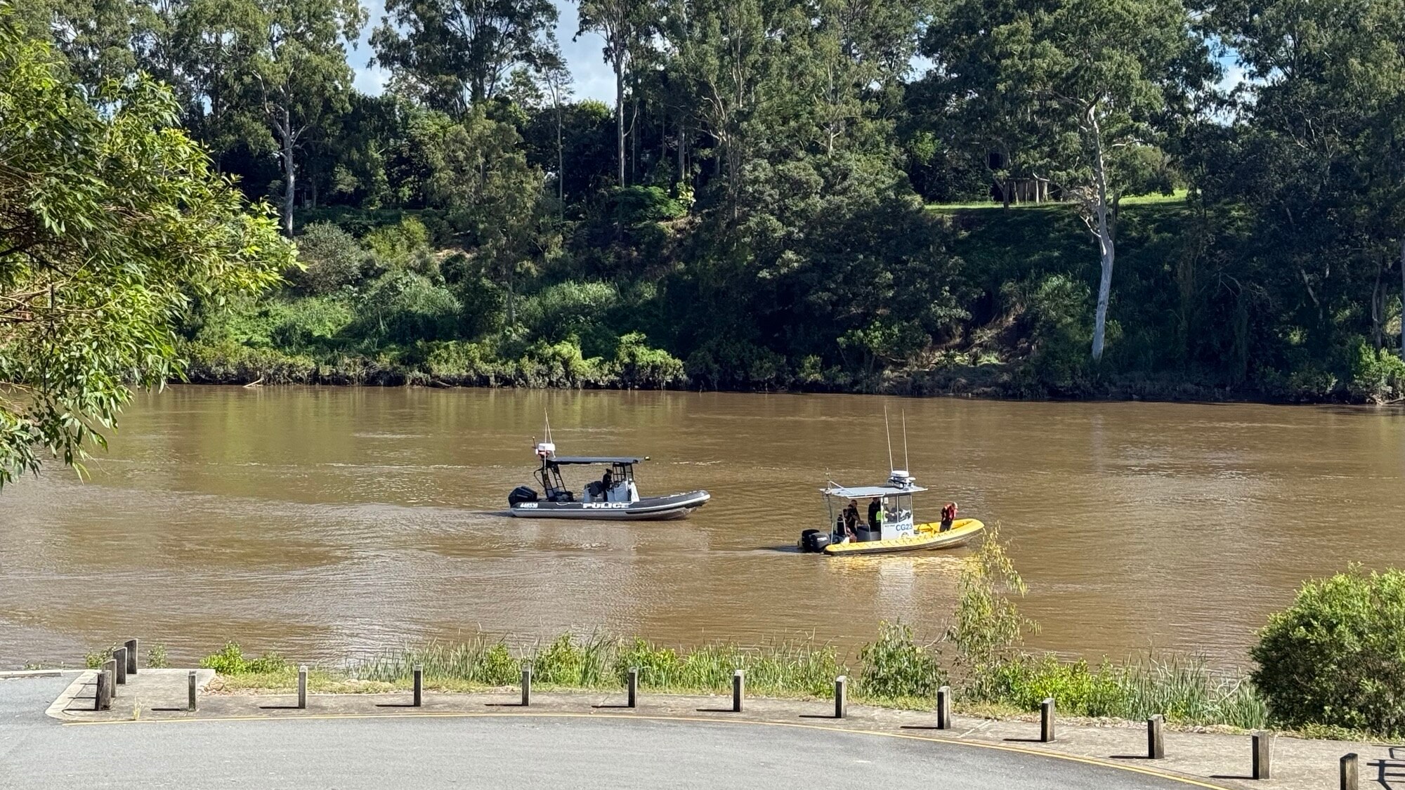 Police find man's body in Brisbane River metres from Jindalee boat ramp