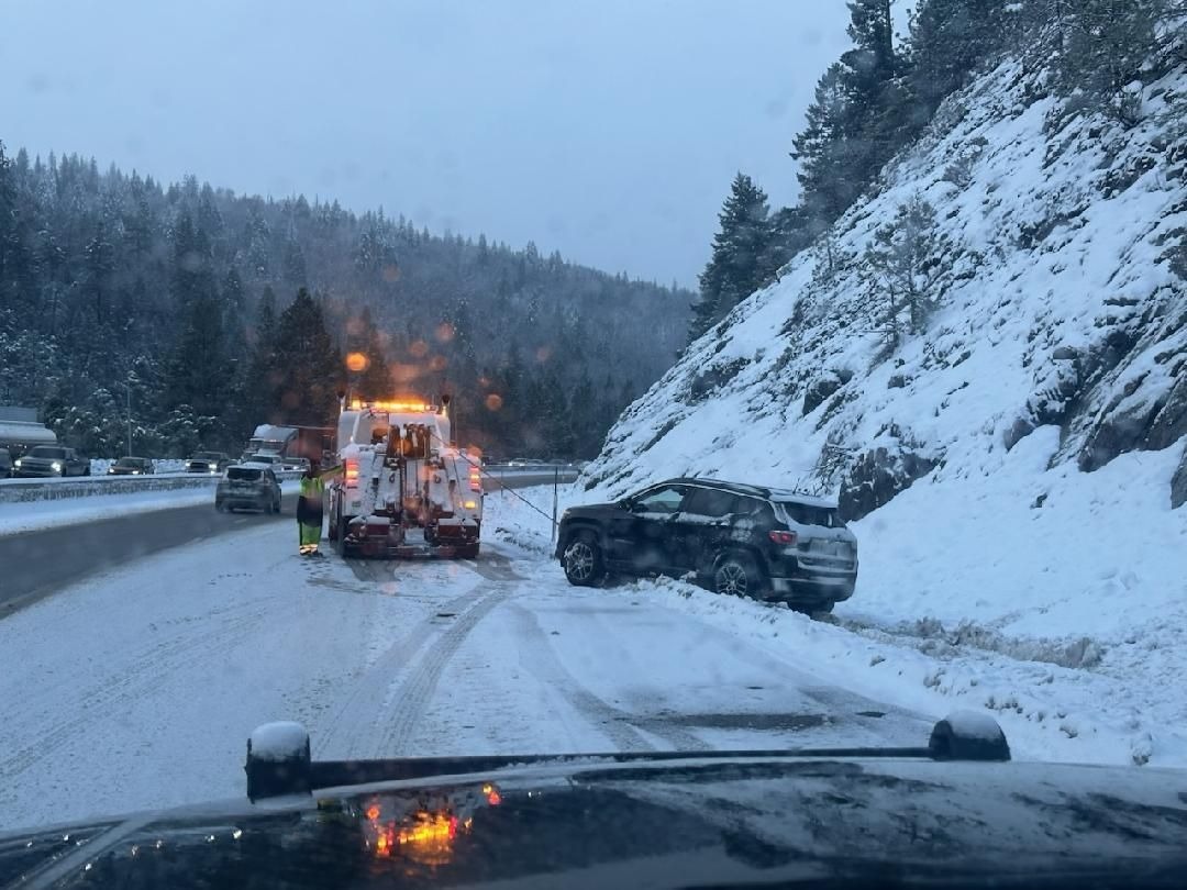 Multiple crashes and road closures disrupt I-80 traffic near California ...