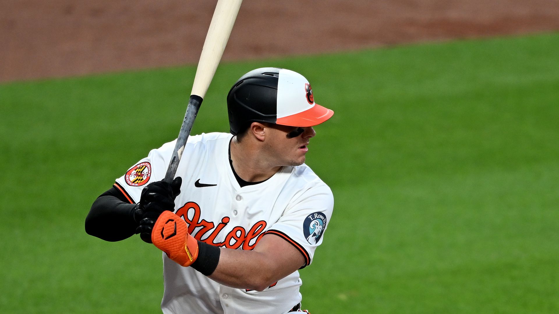 Braves add catcher James McCann on minor league deal, per reports