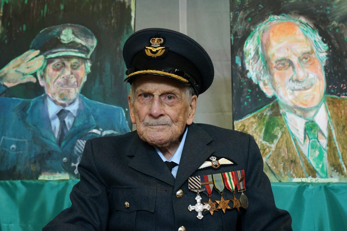 Last surviving Battle of Britain pilot, John Hemingway, dies aged 105