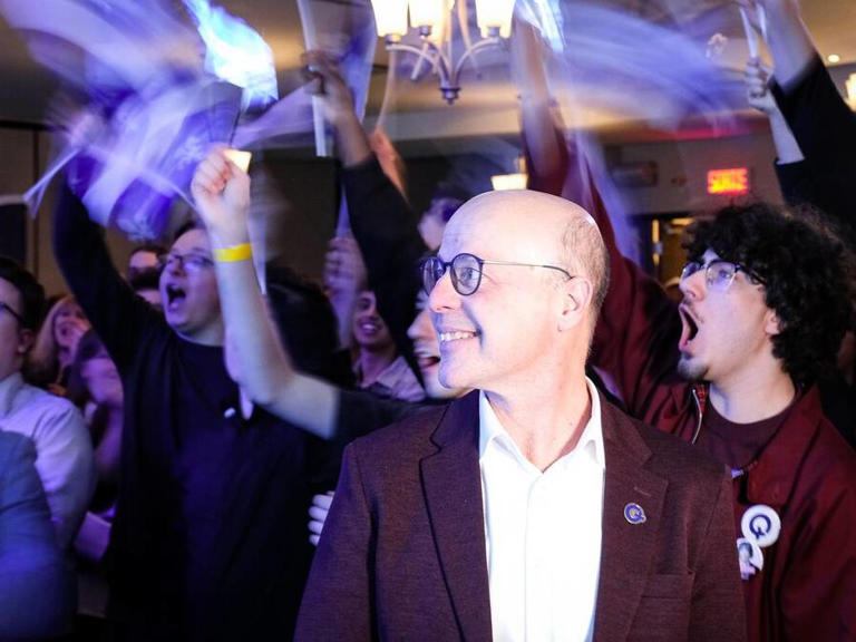 PQ's Catherine Gentilcore wrestles Terrebonne riding away from CAQ in ...