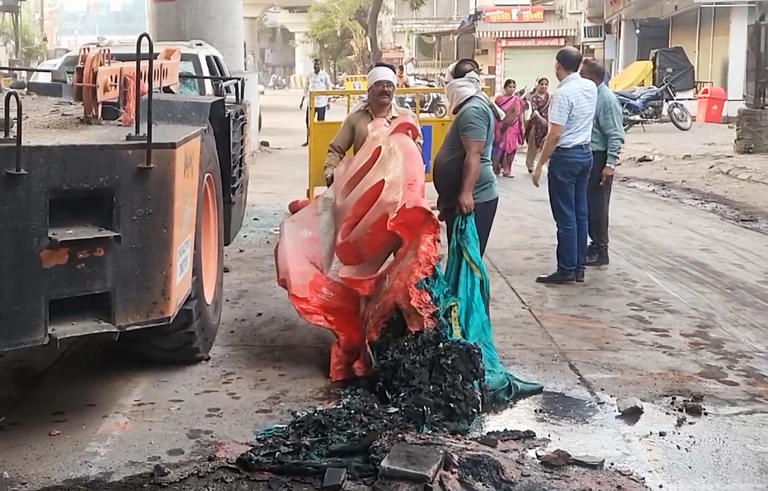 Curfew in parts of Nagpur after violence; Mayawati, Sena (UBT) hit out at Fadnavis govt