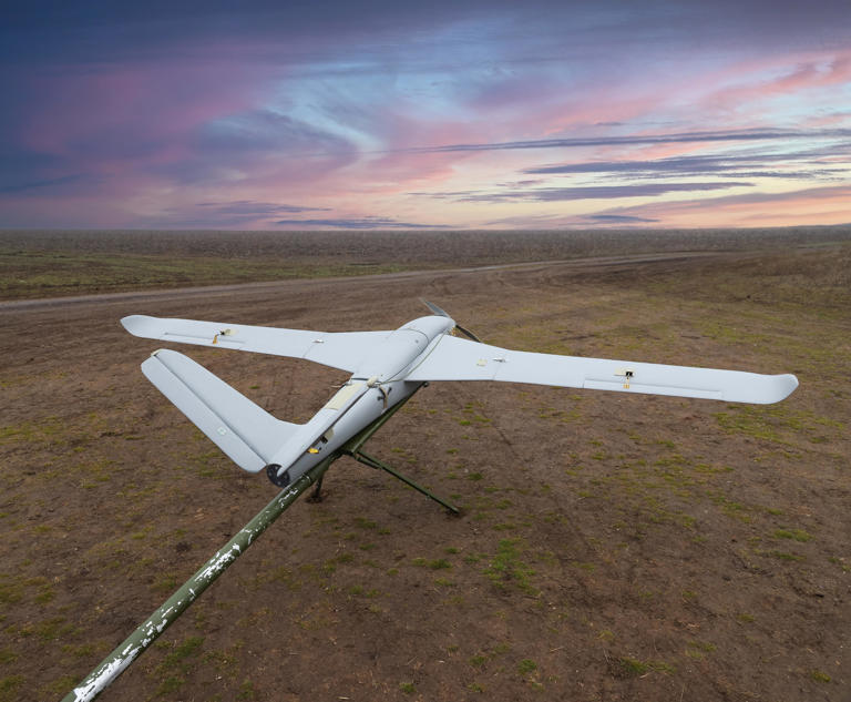This is the reusable, plane-like Backfire drone that Ukraine's Birds of ...