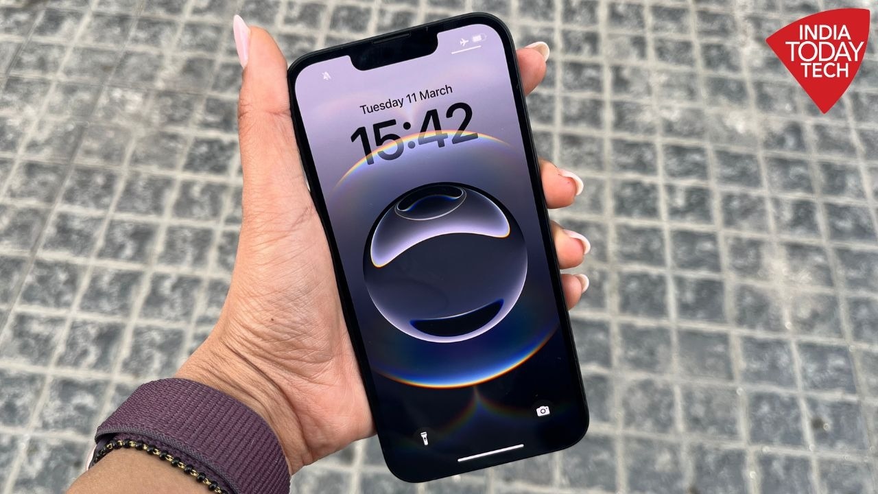 Best mobile phones under Rs 60,000 in March 2025: iPhone 16e, iQOO 13 ...