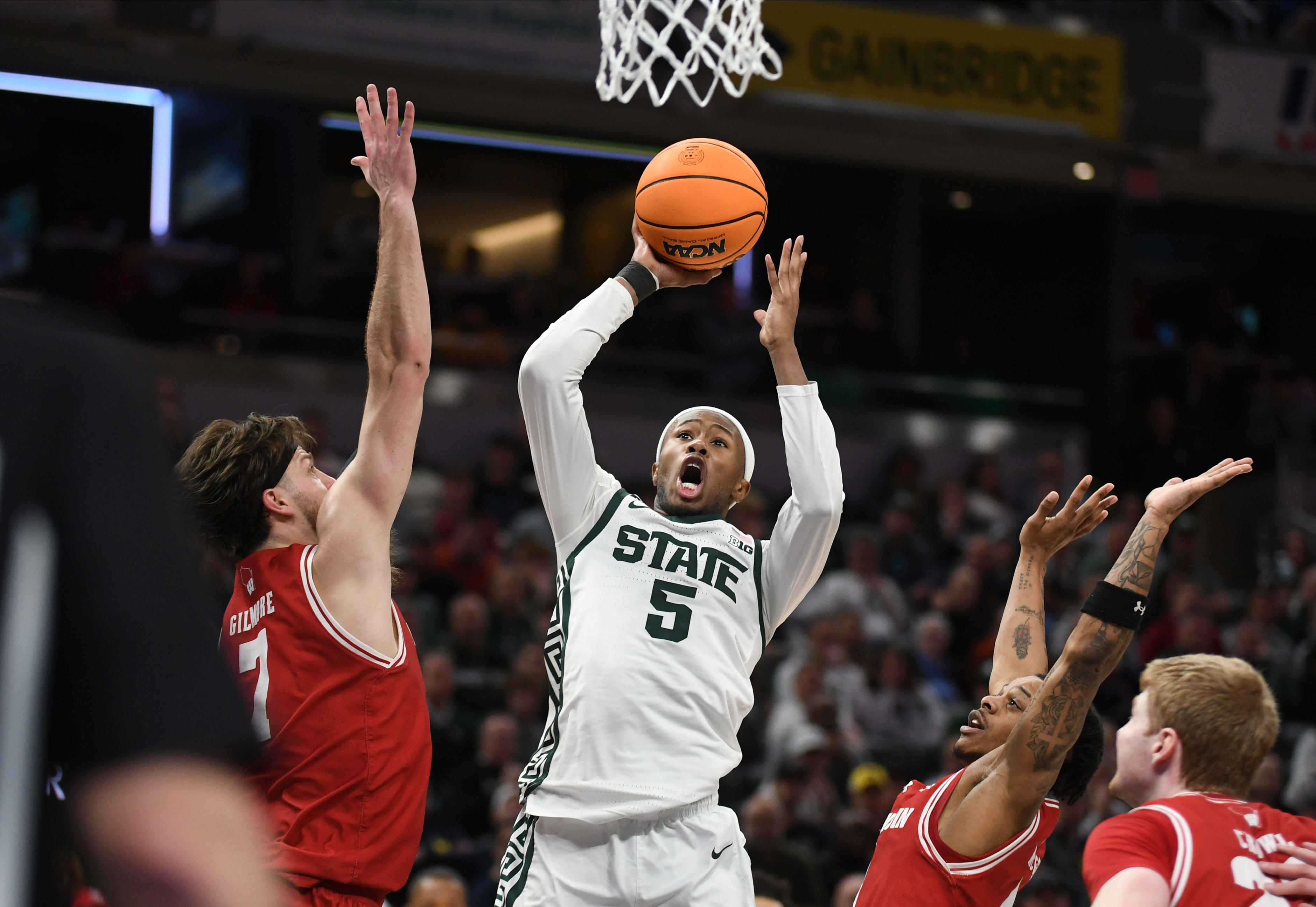 Can Bryant upset Michigan St. in March Madness? Here's what the ...